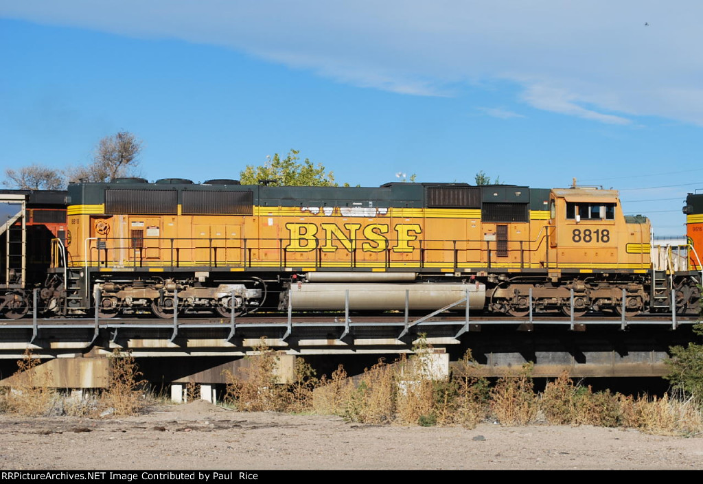BNSF 8818